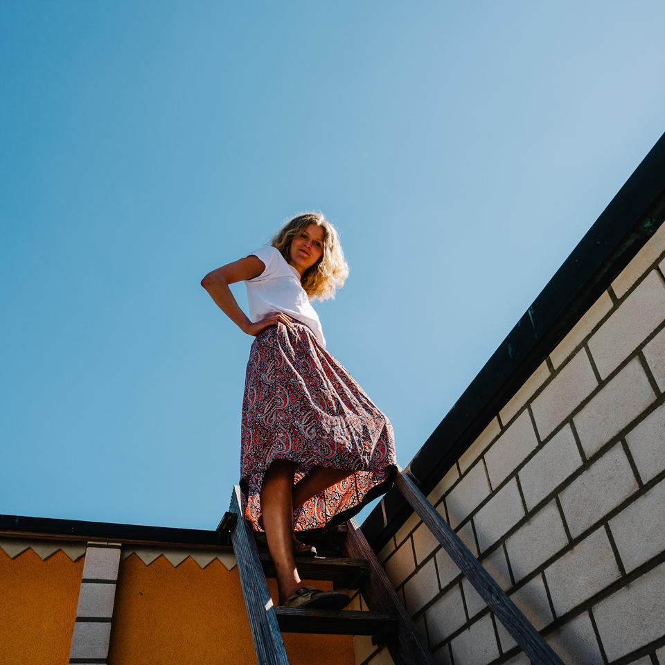 Die Frau Ist Sehr Groß Top Sellers | innoem.eng.psu.ac.th