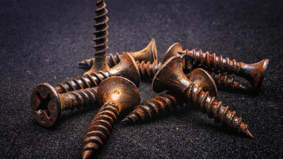 Schrauben lösen: Das Durchdrehen der Schraube | ZEIT ONLINE