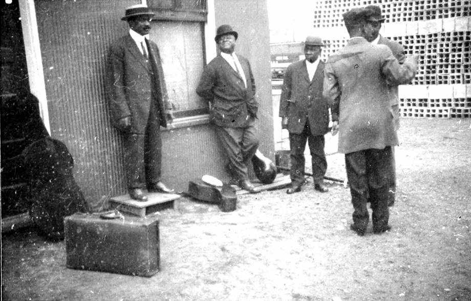 100 Jahre Leica: Kleinste Kamera blickt auf höchste Häuser | ZEITmagazin