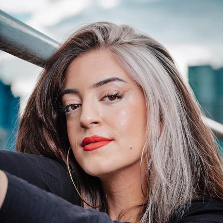 Stand-up-Comedy: "Social Media ist eine Bühne, die dich ficken kann ...